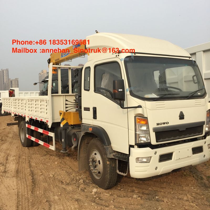 5T Truck Mount Crane Of Sinotruk Howo With Xcmg Crane 4x2 6 Wheels With 10T Cargo Box