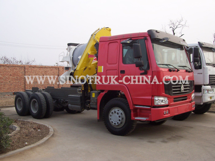 Reliable Truck Mounted Hoist / LHD 336HP Lorry Mounted Crane For Goods Lift
